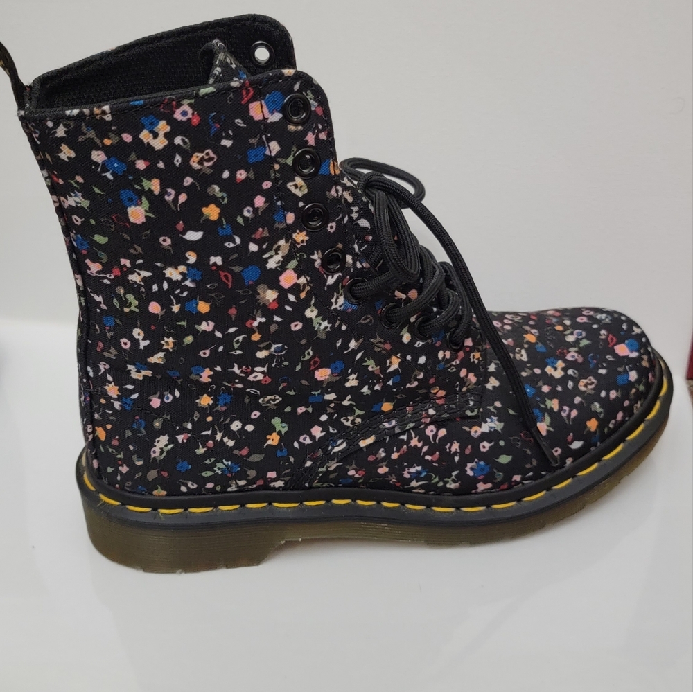 Dr.Martens Women's Page Courtney Boots - Gem